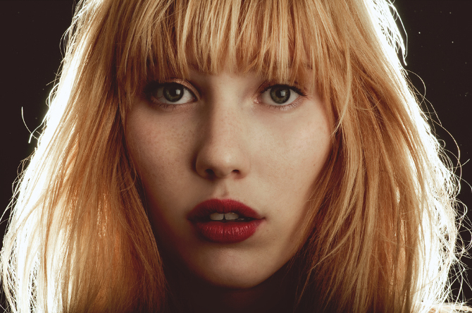 Clara Contre jour - some[wh]air